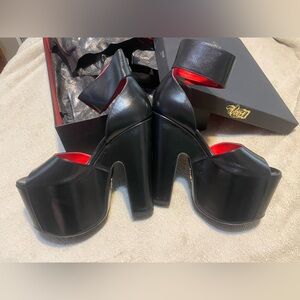 Kat Von D | Shoes | Kat Von D Destroyer Mega Platform Size 8 | Poshmark